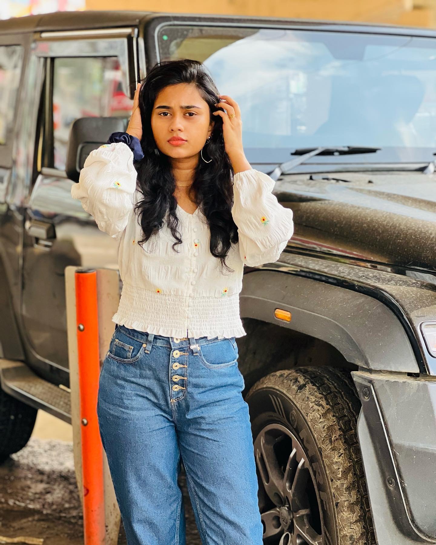 Gayathri Shanker: “Nalla Samayam” Movie Actress Wiki and 20+ Beautiful ...