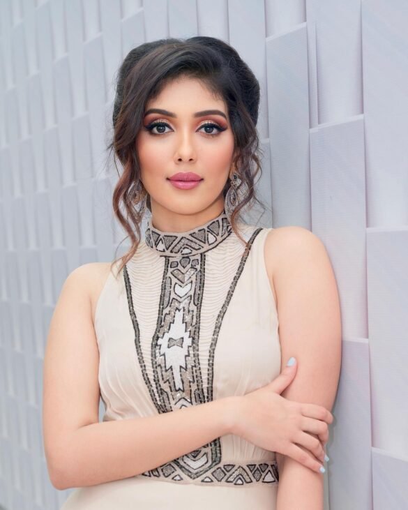 Cerena Ann Johnson Wiki, Age, Biography, Family, and 24+ Amazing Photos ...