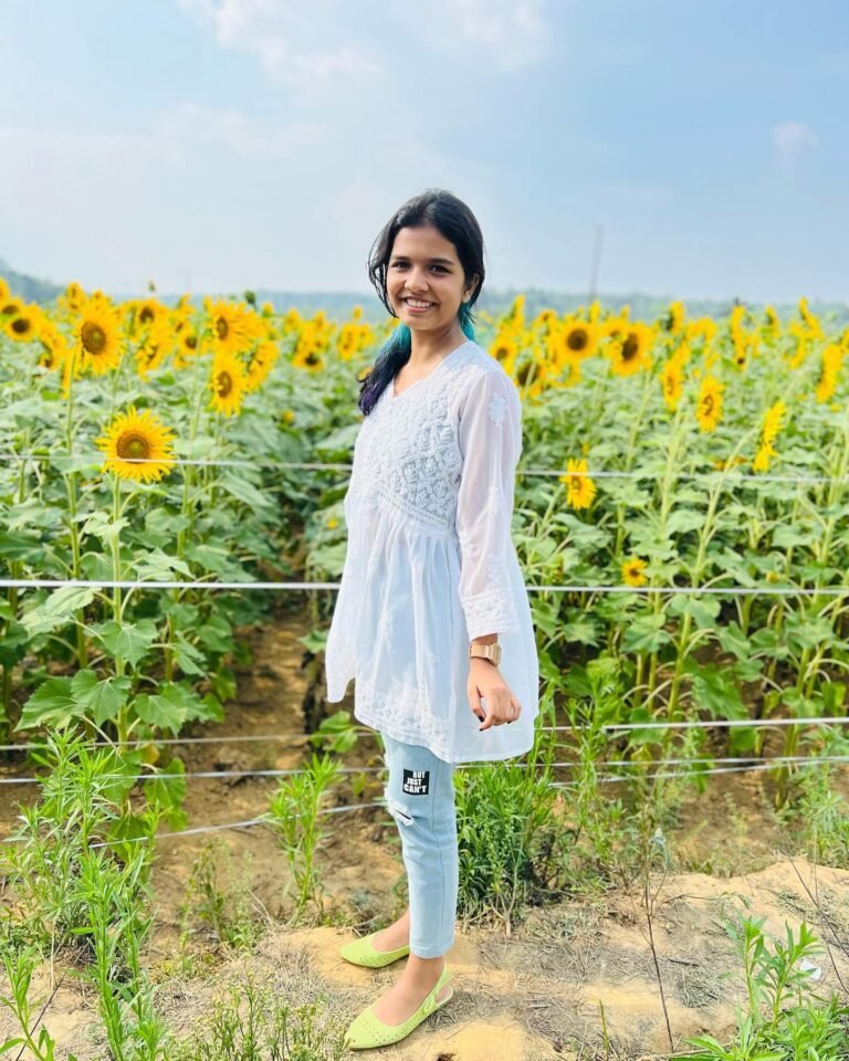 Sreya Jayadeep: Check Out the Wiki, Age, Biography, Family, and 22+ Beautiful Photos - Click in ...