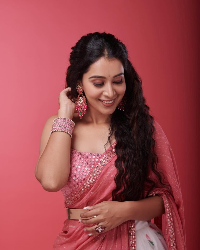 Bhama Arun: Wiki, Age, Biography, Family, Movies, and 30+ Beautiful ...