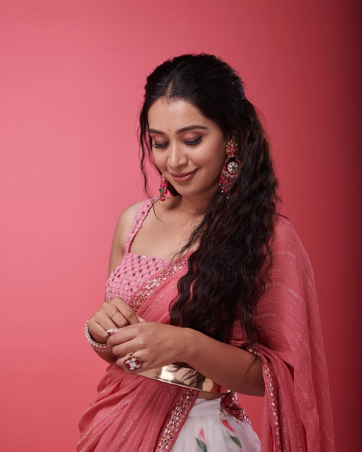 Bhama Arun: Wiki, Age, Biography, Family, Movies, and 30+ Beautiful ...